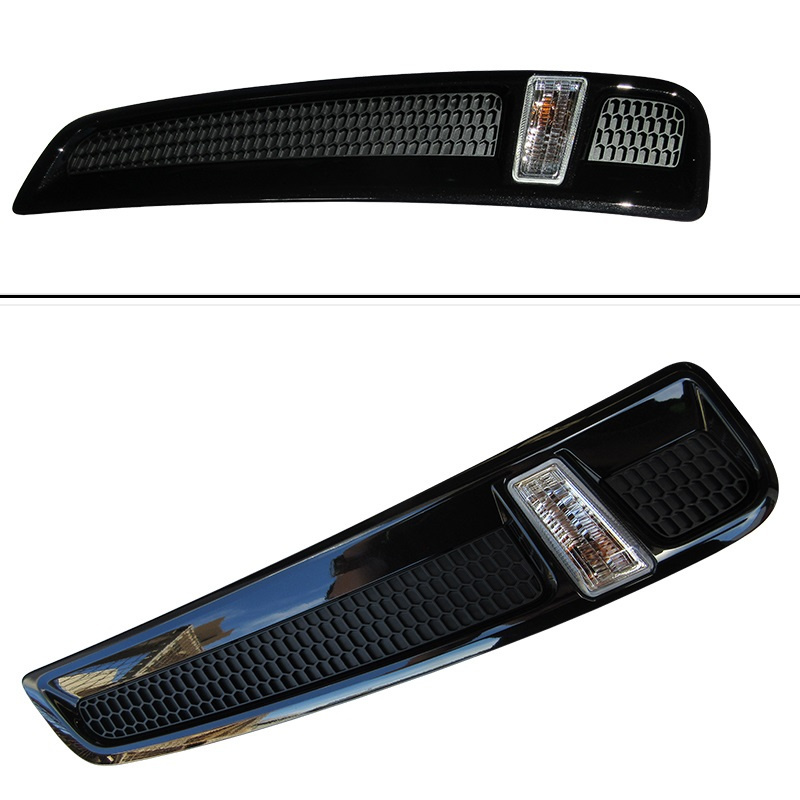 Genuine Holden VF Side Indicator Set2 Black Edition 92273265